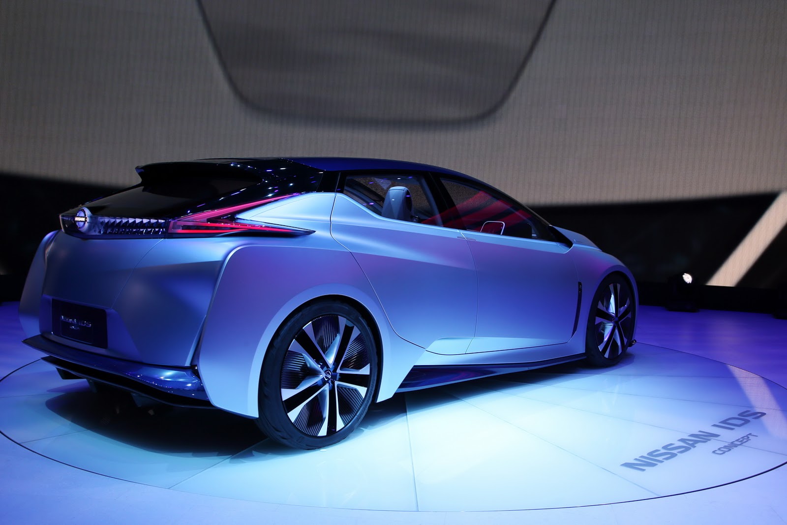 Nissan fuel cell car store