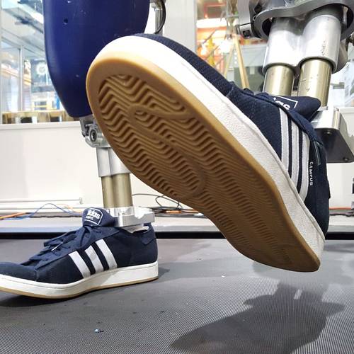 Lockheed Martin Showcase SPIDER - A Robotic Blimp Inspector — Born To ...